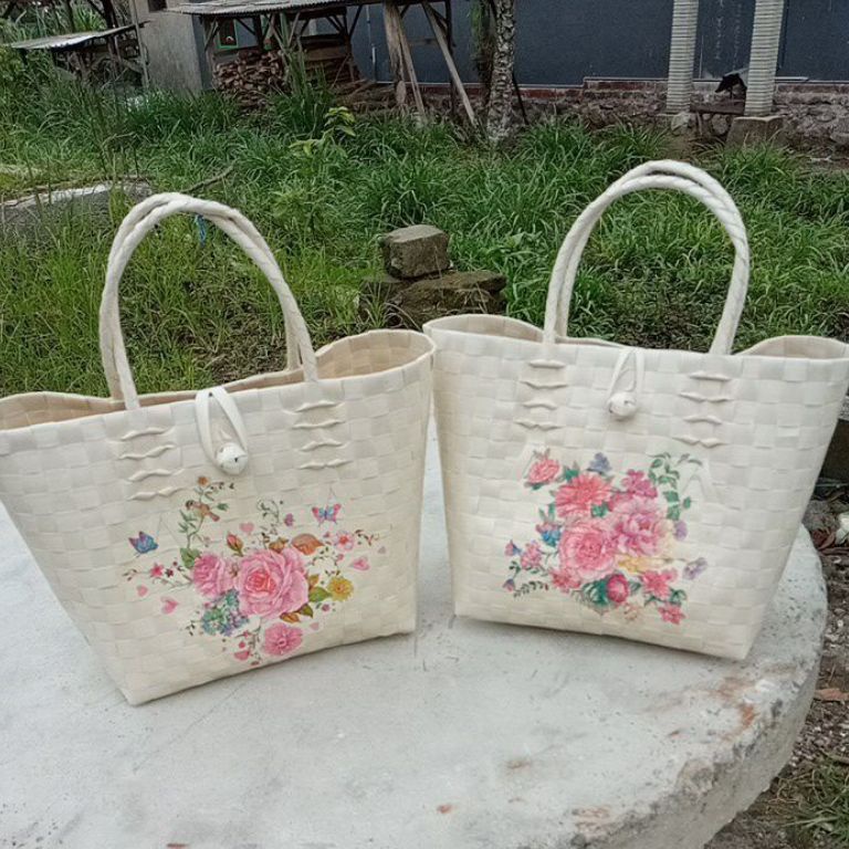 Jual Good 1 pcs tas decoupage ukuran sedang ada cantolan tas anyam tas ...