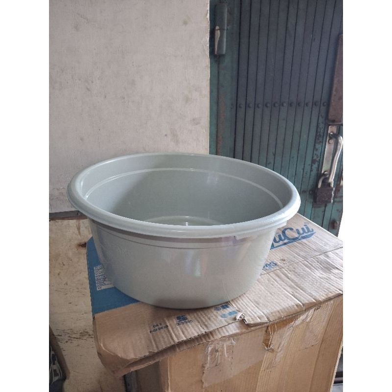Jual Bak Usa 20 Abu-Abu / Bak Plastik Warna Abu Ukuran 20 / Bak Cuci ...