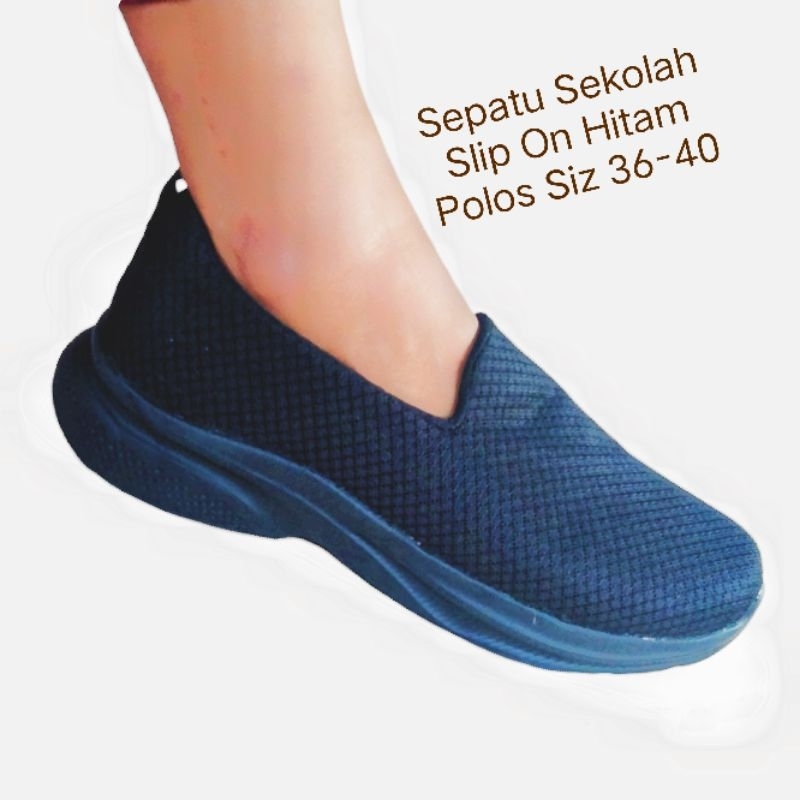 Jual Sepatu Hitam Polos Terbaru Full Black Siz 36-40 Sepatu Slip on ...