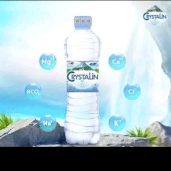 Jual 1 dus karton Air Minum Mineral Crystaline Crystaline Crystalline Cristalin Kristalin 600ml ...