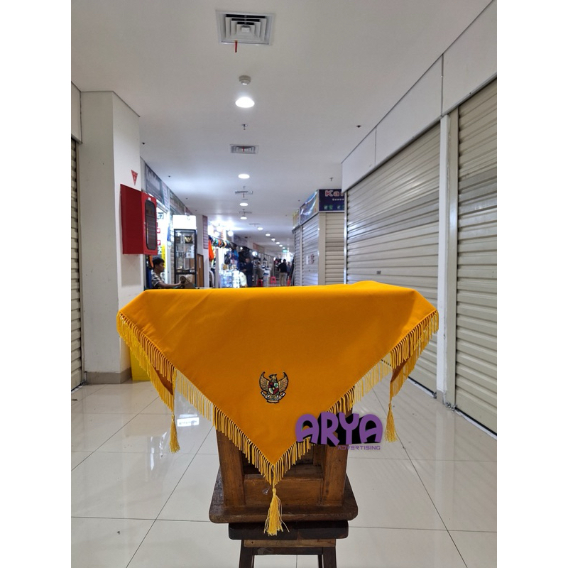 Jual Alas baki paskibra alas baki buat upacara rumbai warna kuning ...