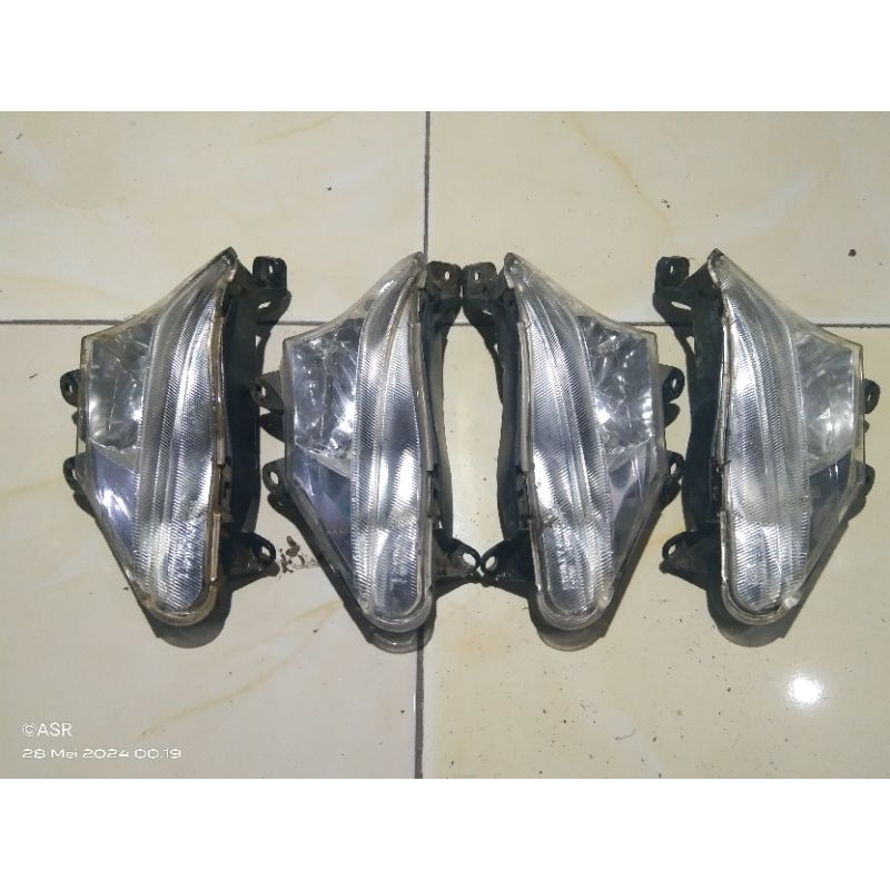 Jual LAMPU RETTING/SEIN SUPRA X 125 BATMAN ORIGINAL COPOTAN | Shopee ...