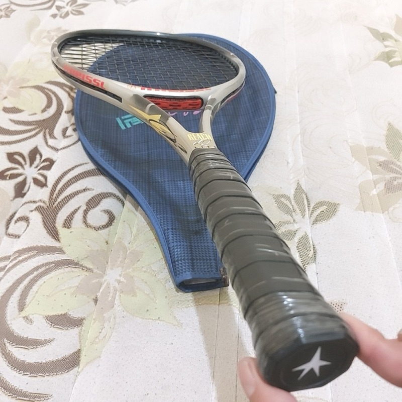 Jual Raket tennis ORIGINAL KNISSL REACH IQ LITE BEKAS MULUS 309GRAM ...