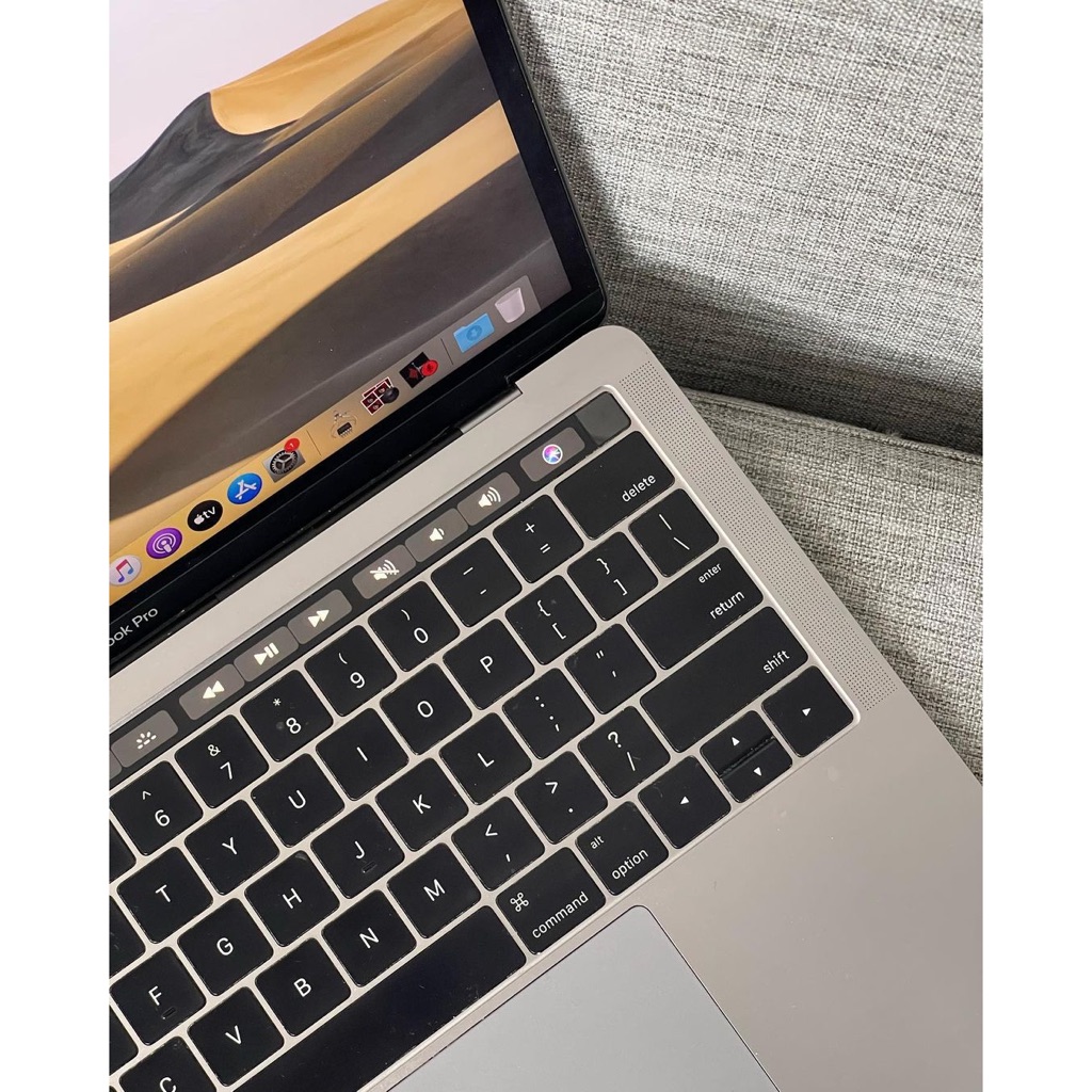 Jual Macbook Pro M1 Chip 2020 13 Inch 256gb 512gb Second Original Bergaransi Space Grey Silver ...
