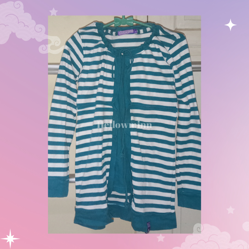Jual Preloved Baju Kaos Garis Biru Putih | Shopee Indonesia