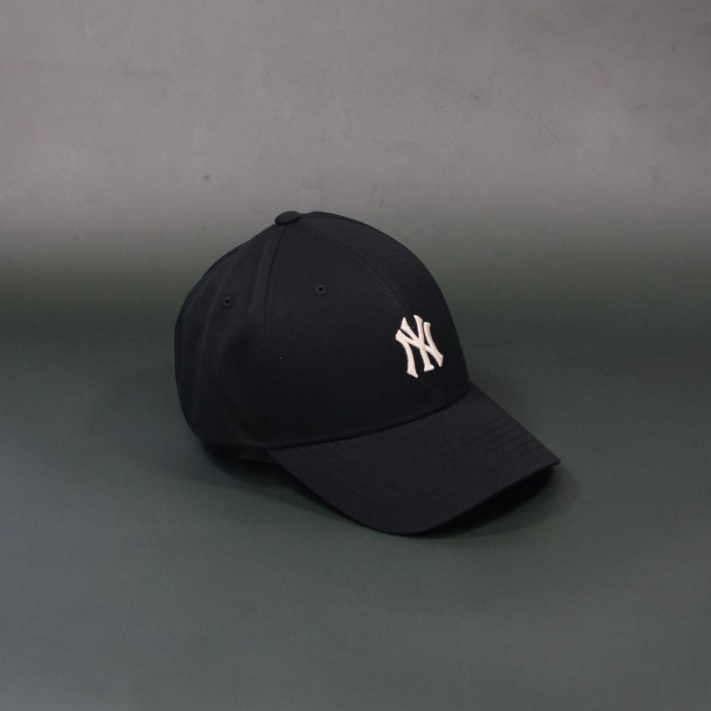 Jual MLB Korean NY Premium Basic Small Logo Cap Black Original | Shopee ...
