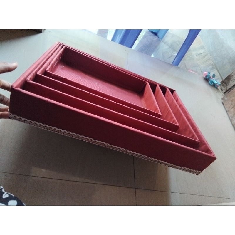 Jual parsel hantaran 1 set, isi 4 pcs,pakai kain SATIN mengkilap ...