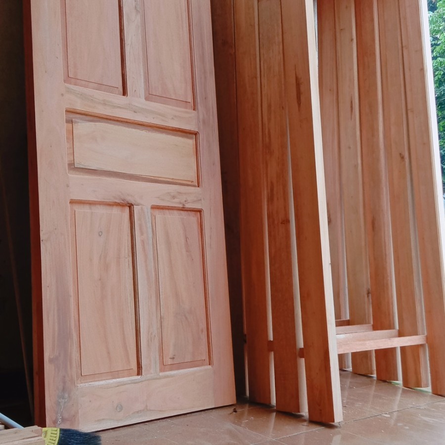 Jual Pintu Kamar Kayu Minimalis Mahoni Kamper Meranti Ukuran Standar ...