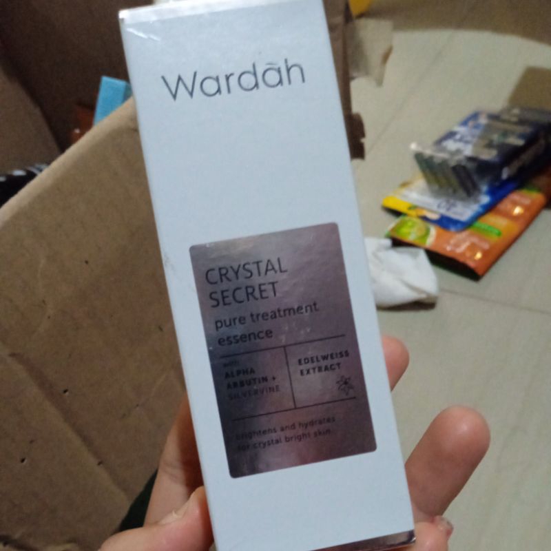 Jual Wardah Crystal secret pure treatment essence 50 ml | Shopee Indonesia