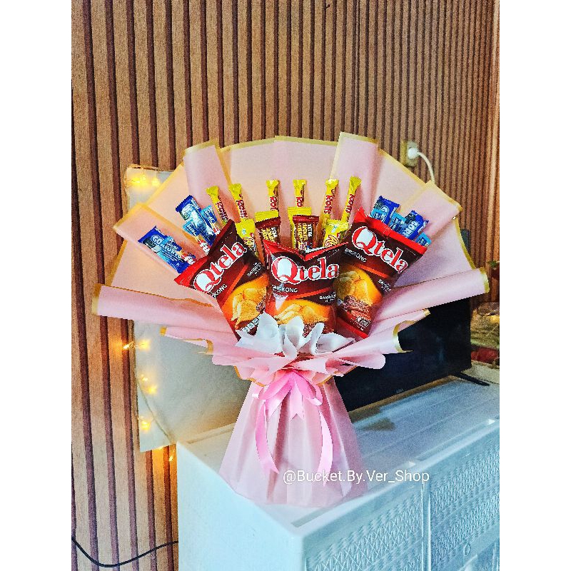 Jual READY STOCK BUCKET SNACK / BUCKET WISUDA / GIFT ULTAH / BUCKET ...