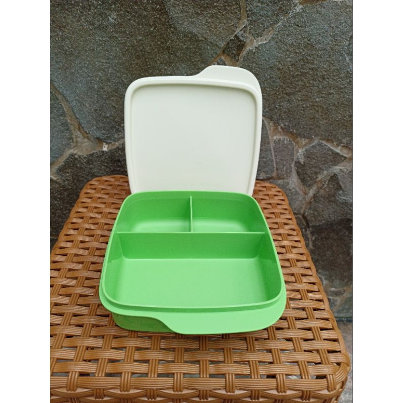 Jual LOLLY TUP TUTUP PUTIH - TUPPERWARE - TEMPAT BEKAL | Shopee Indonesia