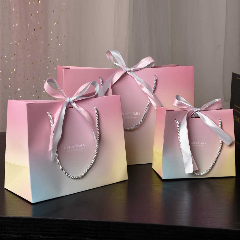 Jual Paper Bag/ Gift Box Tote Bag / High-End Gift Paper Bag | Shopee ...