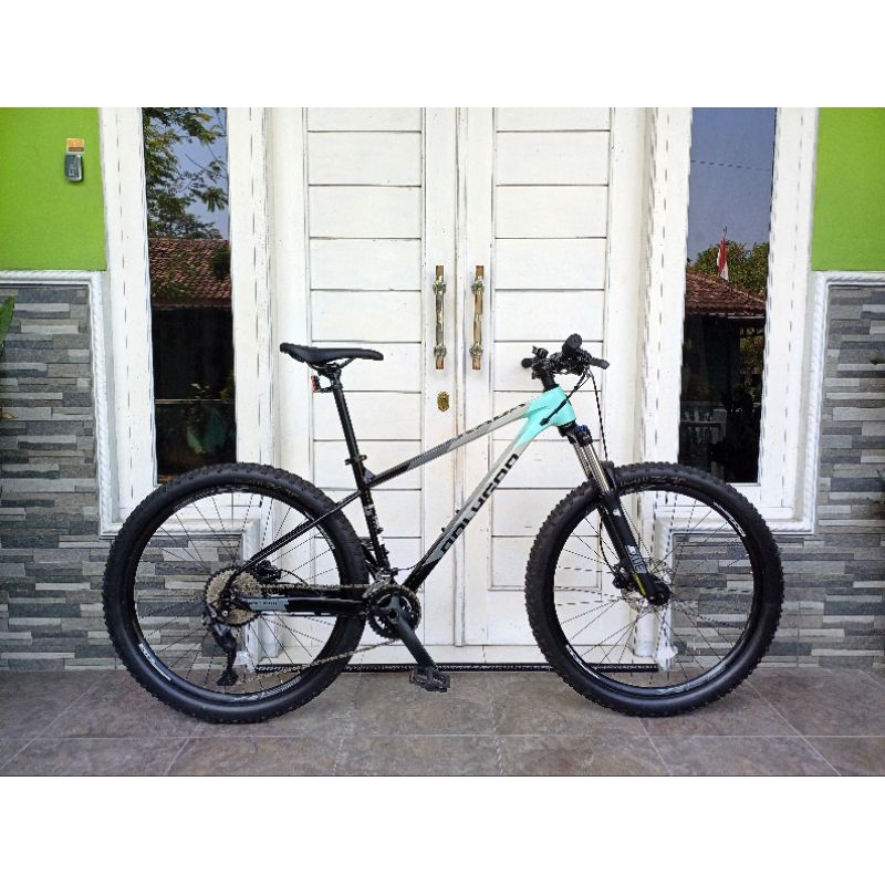 Jual SEPEDA MTB POLYGON XTRADA 5 MULUS JARANG PAKAI | Shopee Indonesia
