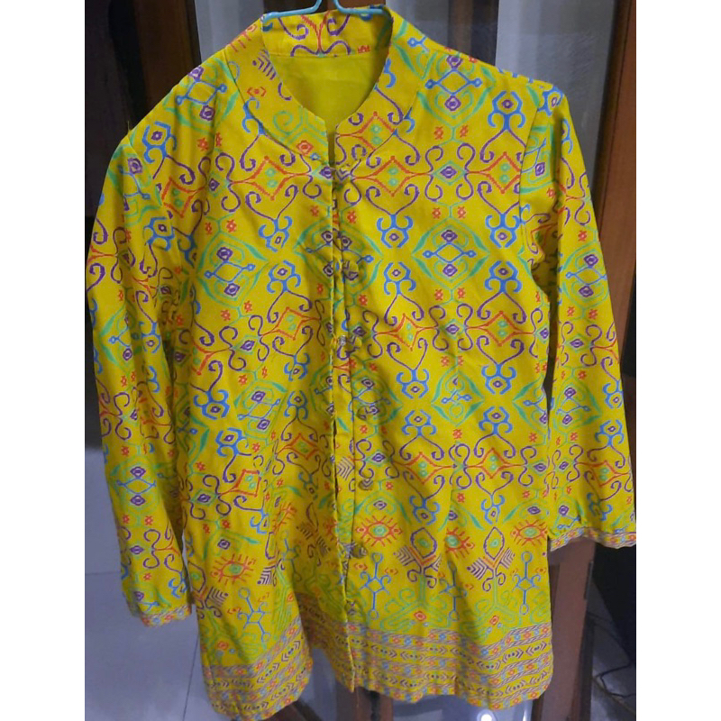 Jual Baju batik kuning size L | Shopee Indonesia