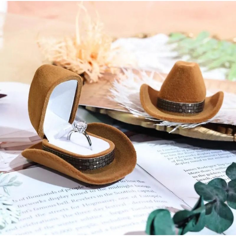 Jual Cowboy hat jewelry box necklace ring kotak perhiasan kalung cincin ...