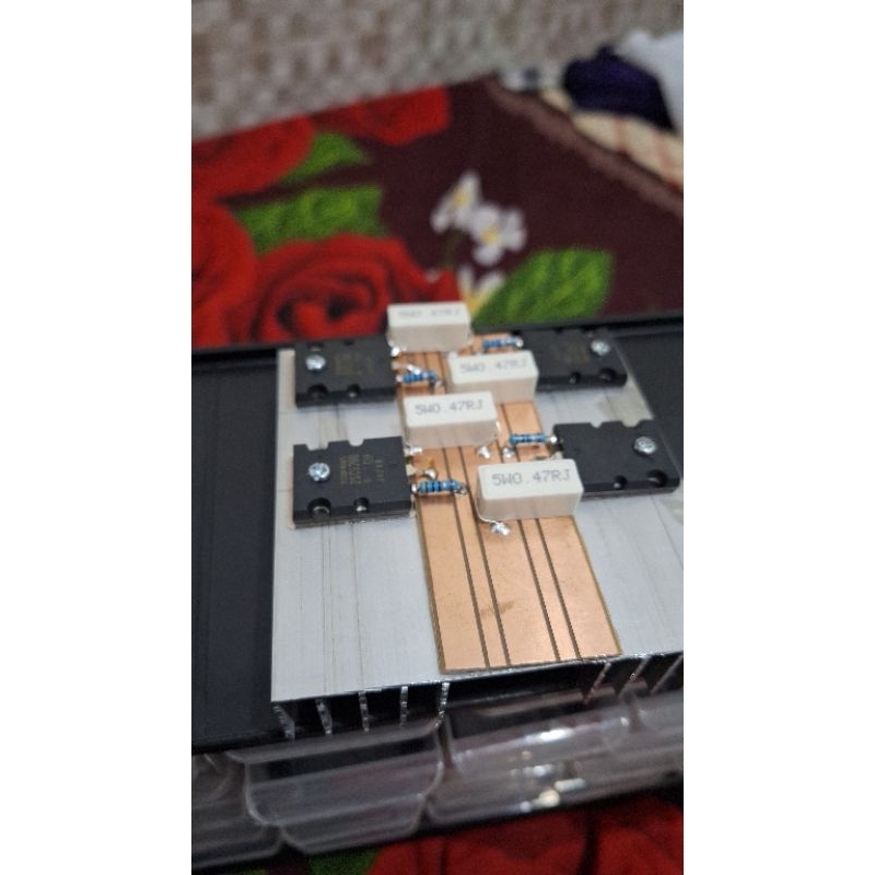 Jual Transistor final Toshiba 2SC5200 2 SET LOT 714 PLUS PENDINGIN ...