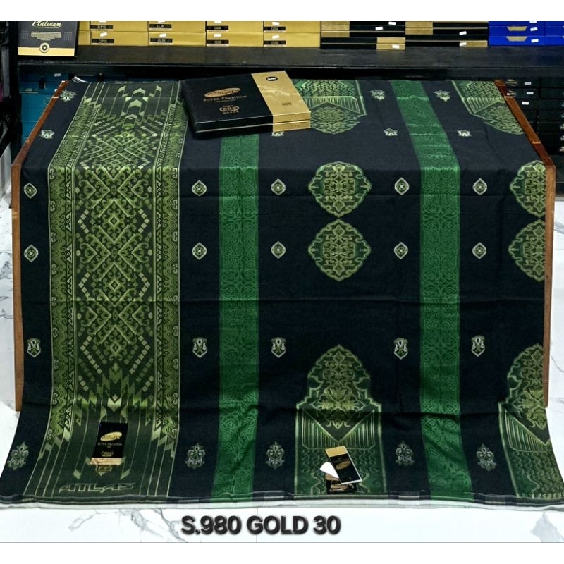 Jual SARUNG ATLAS SUPER PREMIUM 980 KUALITAS GOLD DAN SILVER (ORIGINAL) | Shopee Indonesia