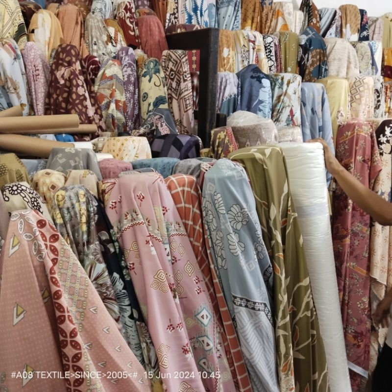 Jual Kain bahan maxmara lux premium motif kain gamis | harga per 1 m ...