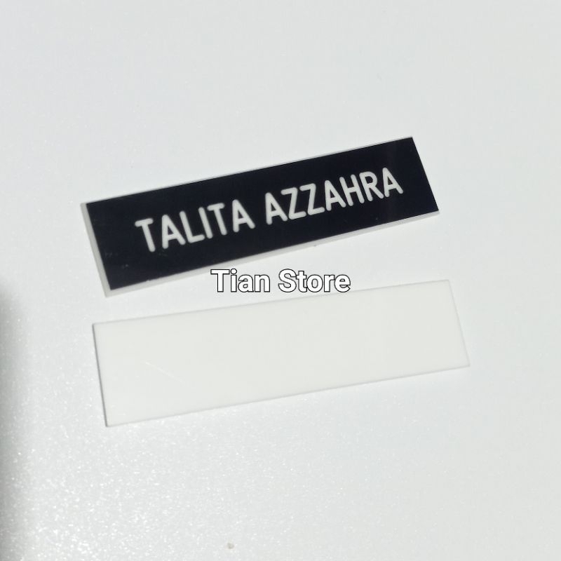 Jual Papan nama/Nametag hitam putih acrilik gravir /di ukir | Shopee ...