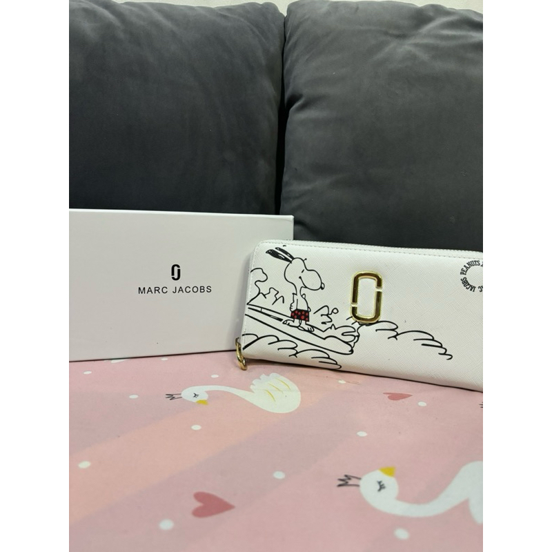 Jual DOMPET MARC JACOBS SNOOPY | Shopee Indonesia