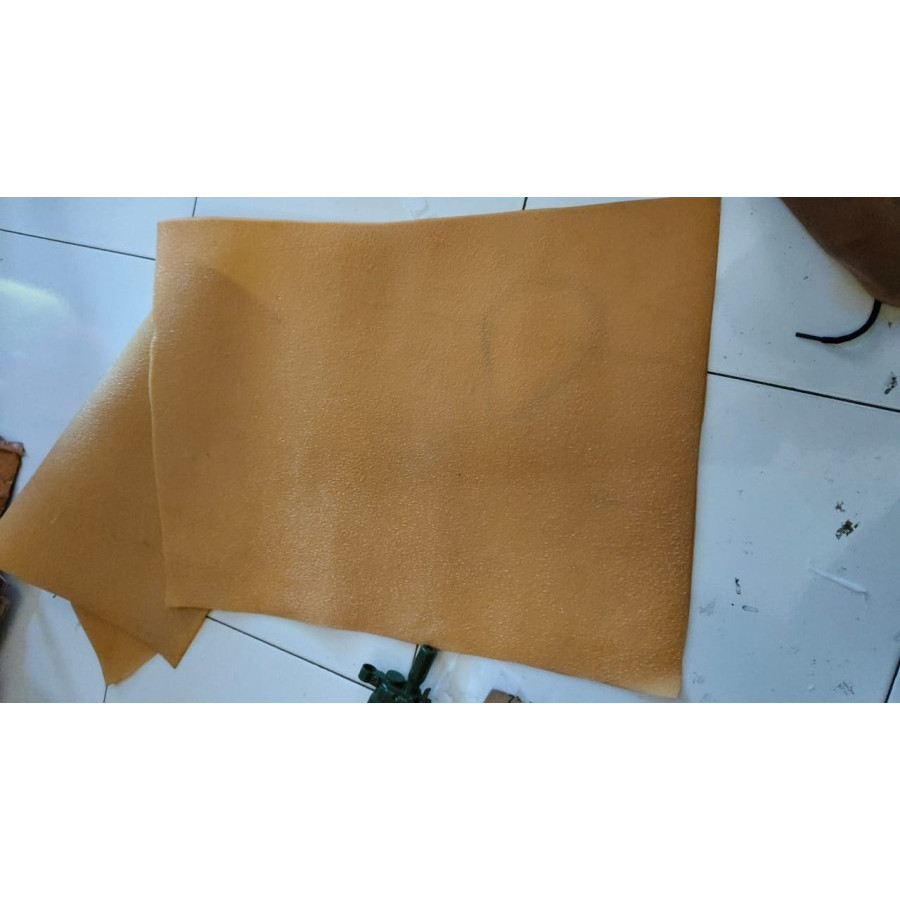 Jual Krep Sol Mentah Karet mentah Lembaran Crep Sole Rubber Crep Sol ukuran 44cm×55 cm pentil ...
