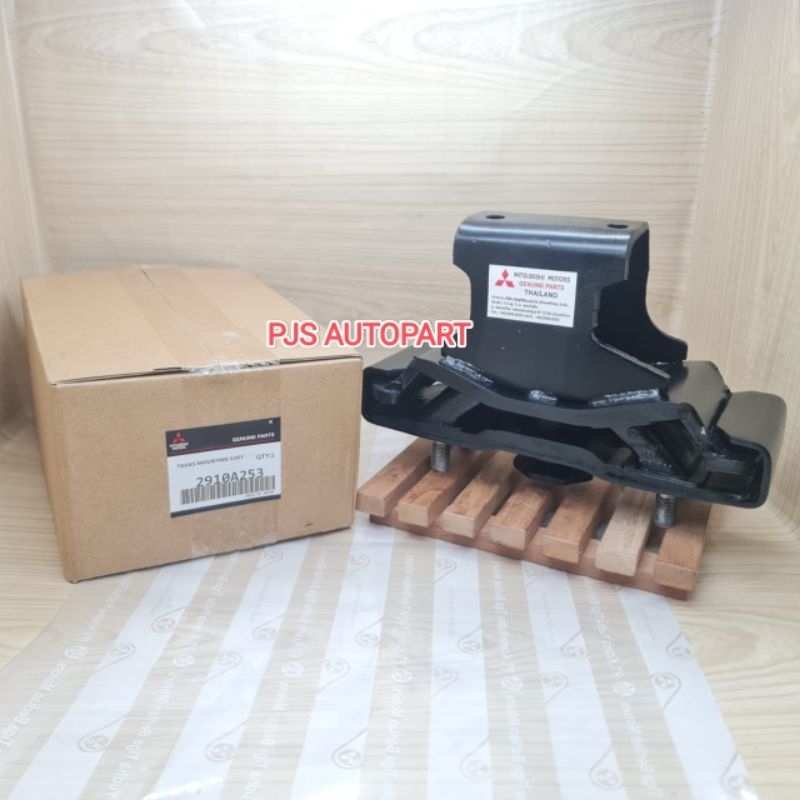 Jual TRANS MOUNTING TRANMONTING INSULATOR MONTING DUDUKAN TRANSMISI ...
