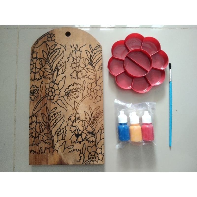Jual Paket Melukis Batik media Talenan Kayu Lengkap Cat, Kuas, Palet ...