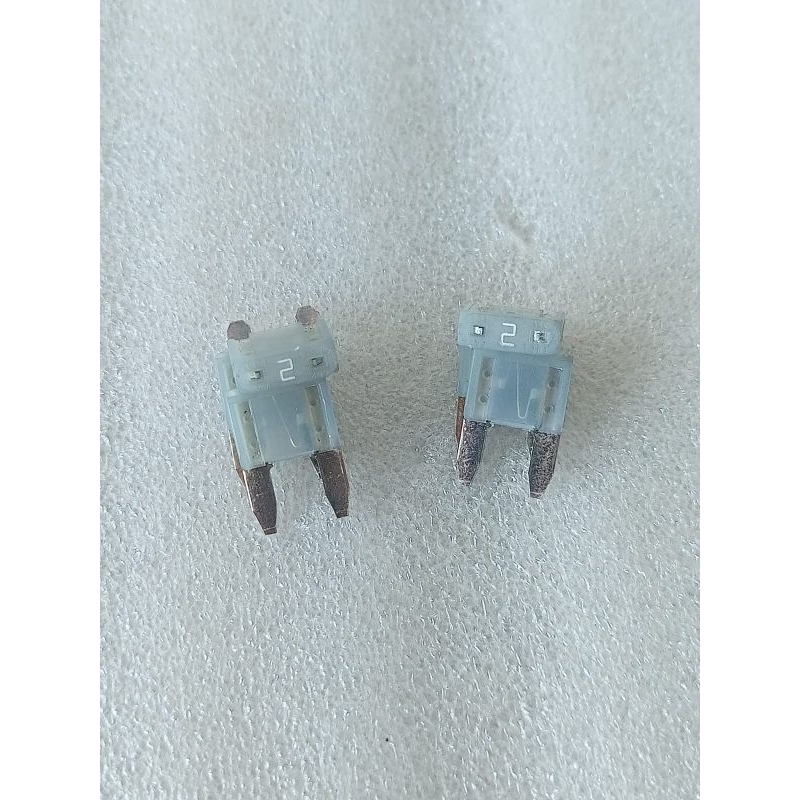 Jual Original sikring, sekering tancap mini 2A motor dan mobil | Shopee ...