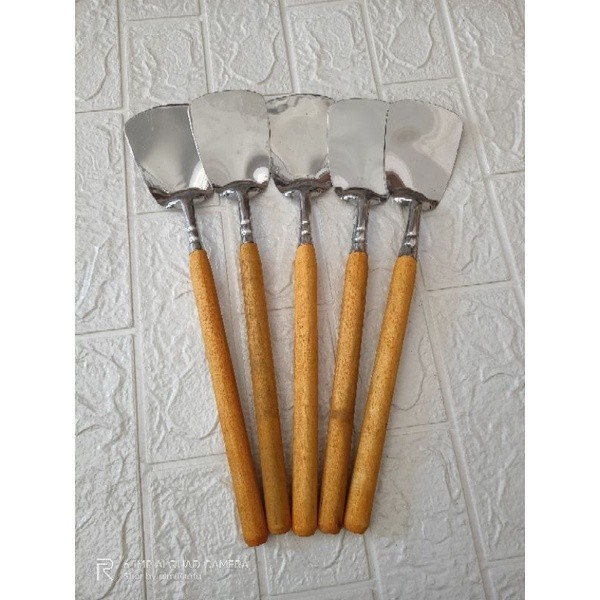 Jual Spatula Sedang Gagang Kayu/ Sotil Gagang Kayu/ Sodet Stainless ...