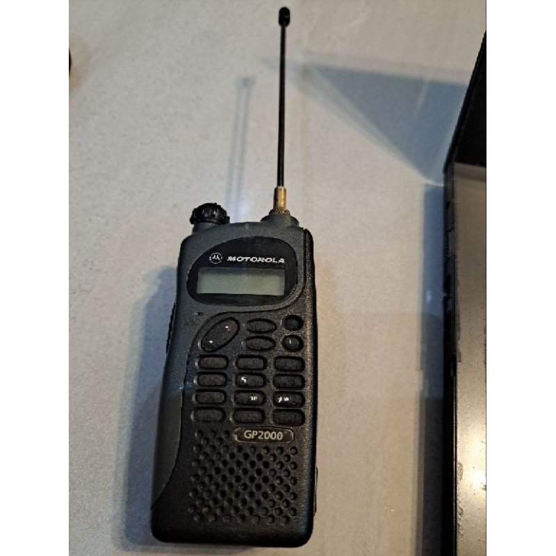 Jual RADIO HT MOTOROLA GP2000 VHF dan uhf 350 mhz | Shopee Indonesia