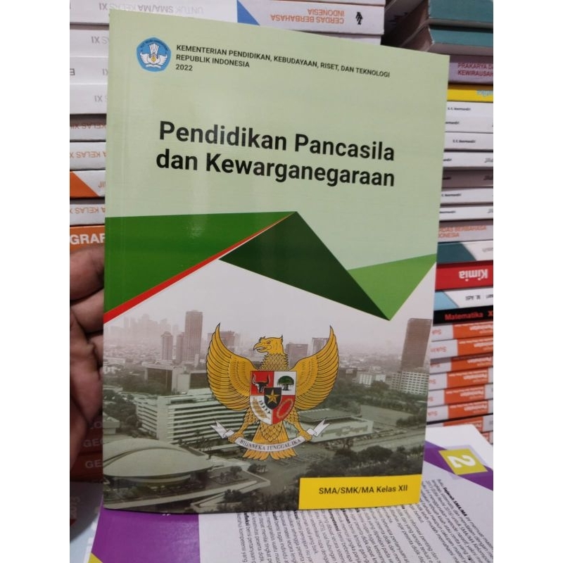 Jual buku ppkn/pendidikan pancasila dan kewarganegaraan kelas 12 XII 3 sma ma bse edisi 2022 ...