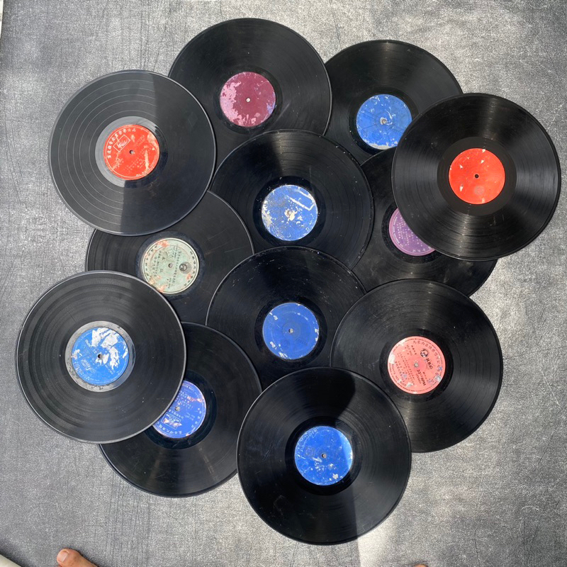 Jual VINYL PIRINGAN HITAM UNTUK DEKORASI CAFE,STUDIO ATAU KAMAR NUANSA ...