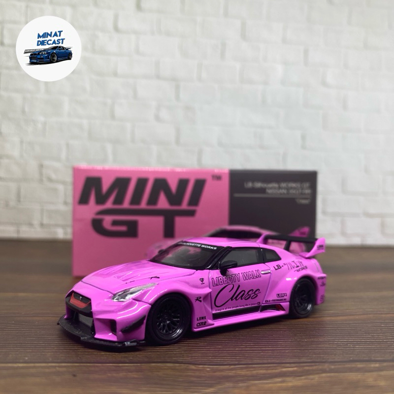Jual Mini GT R35 pink class | Shopee Indonesia