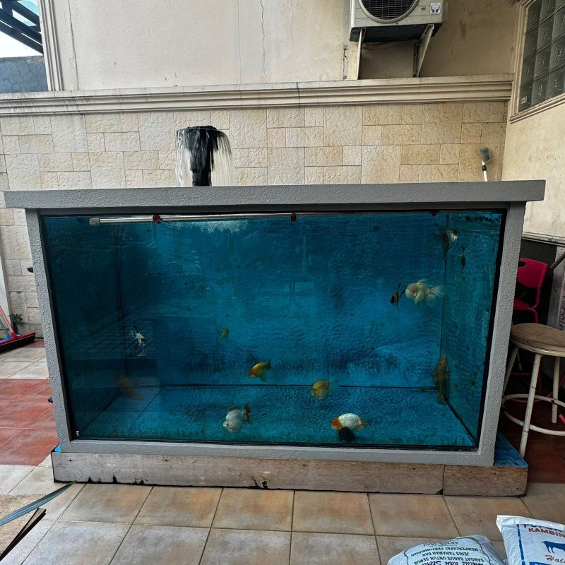 Jual Aquarium Akuarium Ikan Besar 2m x 1m 5 Chamber Second | Shopee ...