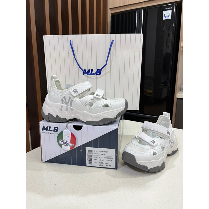 Jual Sepatu MLB BigBall Chunky Mask Lux NewYork White | Shopee Indonesia