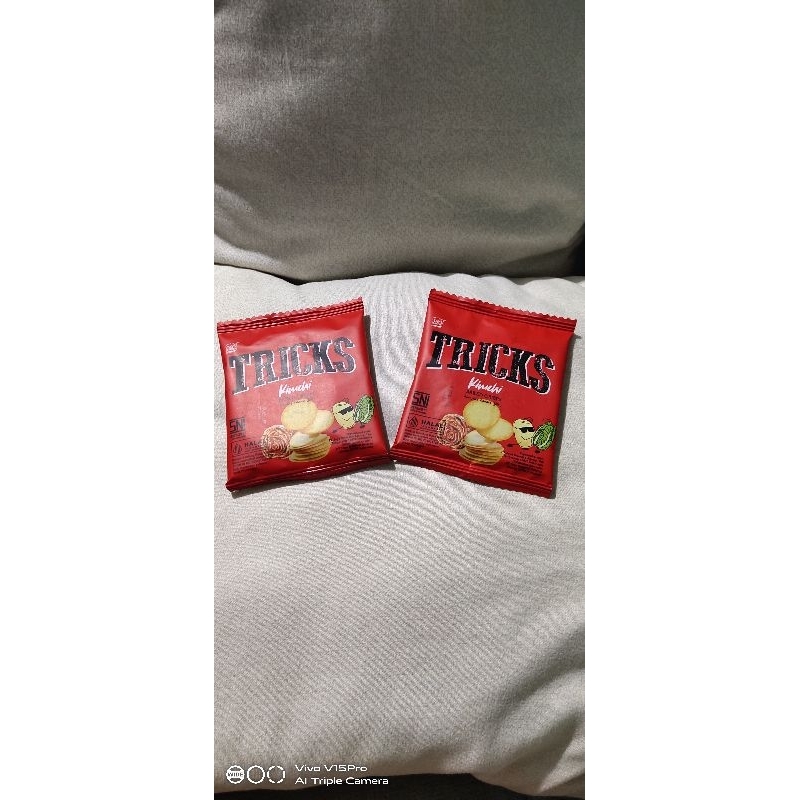 Jual TRICKS Kimchi baked crips potato snack 120gr (10pack x 12gr ...