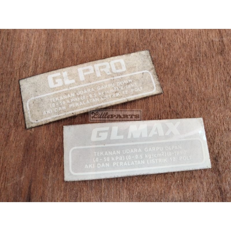 Jual Sticker stiker tangki tengki honda glpro gl pro glmax gl max ori ...