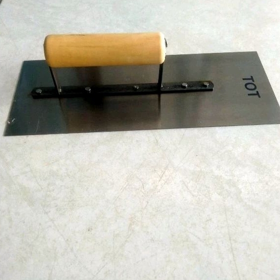 Jual trowel roskam raskam gagang kayu cetok semen Balikpapan | Shopee ...