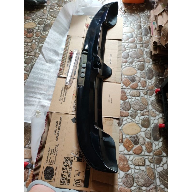 Jual spoiler suzuki apv lama dan arena abs plastik cat hitam lampu ...