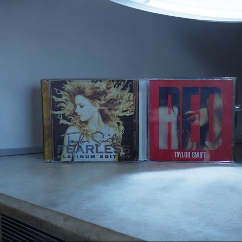 Jual CD Taylor Swift - Fearless & RED | Shopee Indonesia