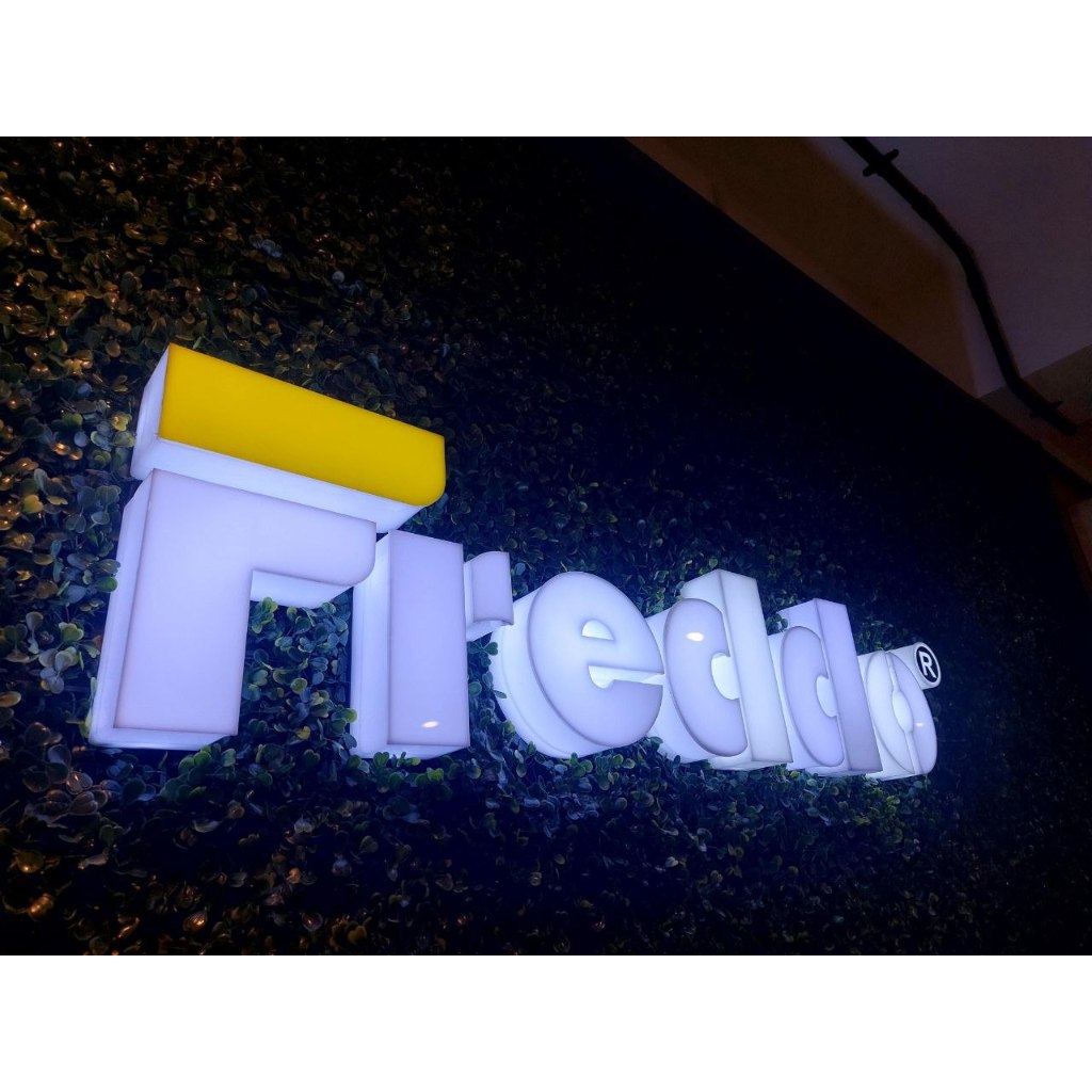 Jual Jual Huruf Timbul Akrilik LED Letter Timbul Full Akrilik Custom ...