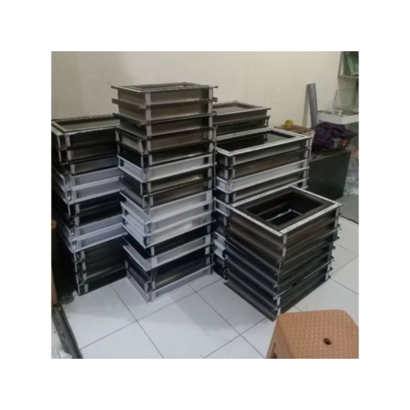 Jual kaca boven / jendela alumunium uk 30 x 60 gratis peking kayu ...