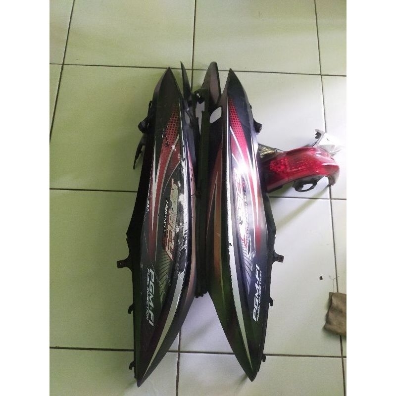 Jual Cover Body Belakang & Samping Honda Spacy FI Set Lampu Rem Motor ...