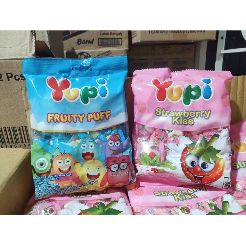 Jual Permen Yupi Strawberry Kiss - Fruity Puff Sak Bag 120 gr isi 50 pcs | Shopee Indonesia
