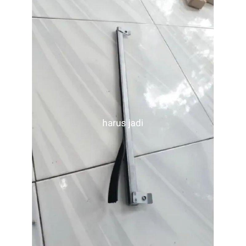 Jual glass holder plat dudukan kaca pintu plus karet daihatsu Feroza ...