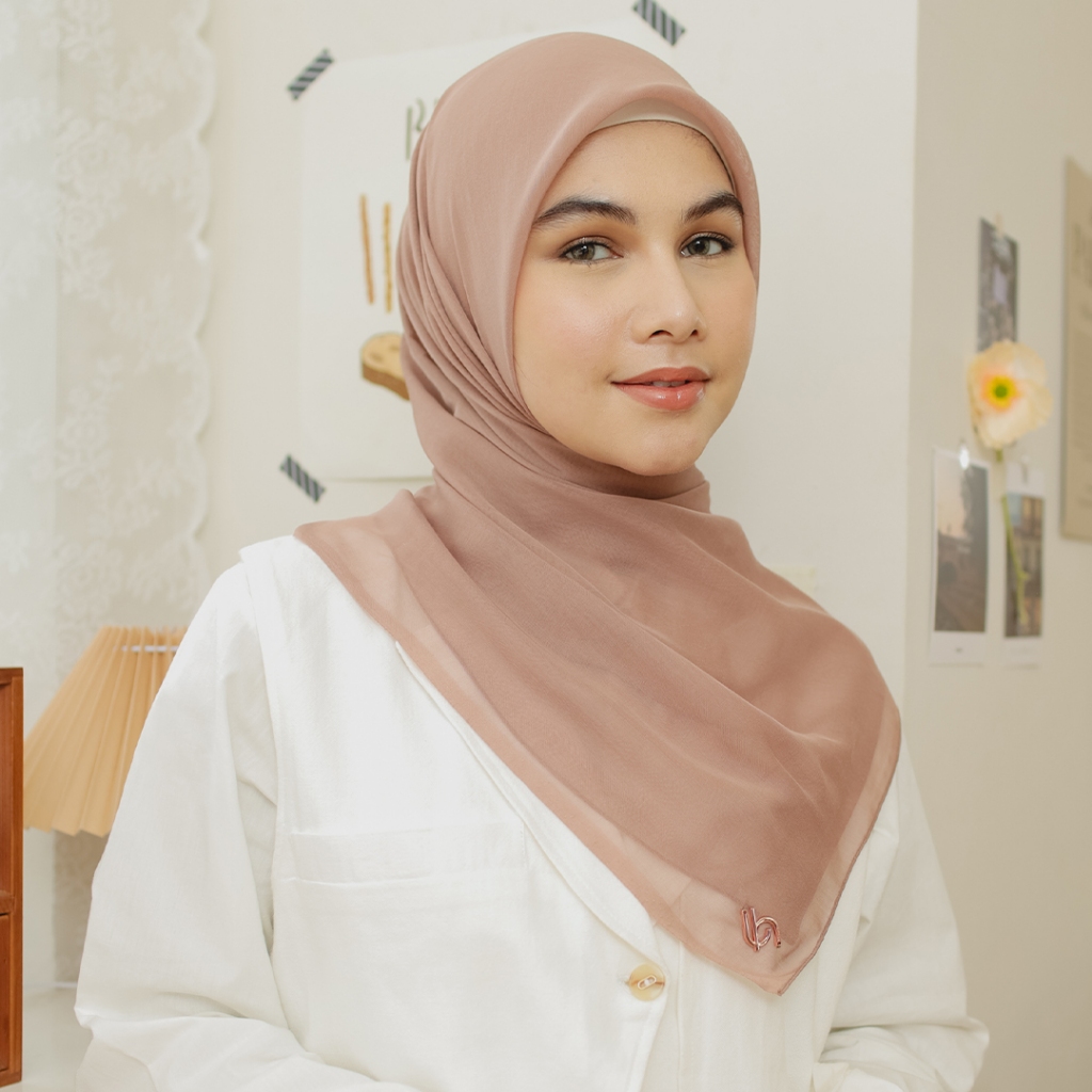 Jual Lozy Hijab Anniversary - Paris Signature Lozy (Hijab Paris Japan ...