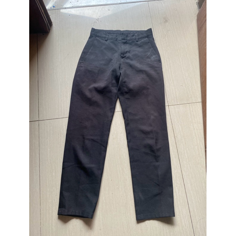 Jual Preloved celana bahan hitam ukuran S | Shopee Indonesia