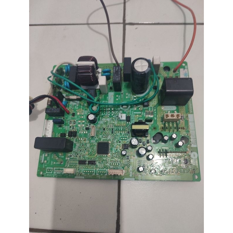 Jual PCB MODUL OUTDOOR AC DAIKIN INVERTER RKC15-25PVM4 | Shopee Indonesia