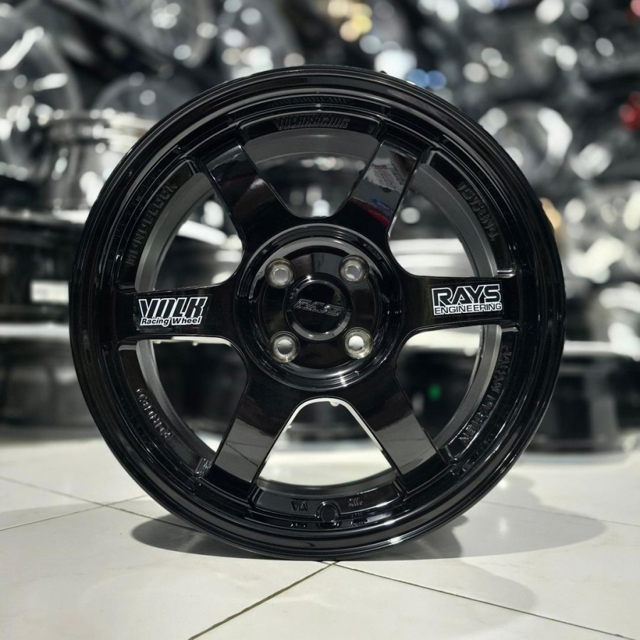 Jual velg mobil r16 VOLKRAYS TE37 lebar 7 et 40 velg ring 16 jazz raize ...