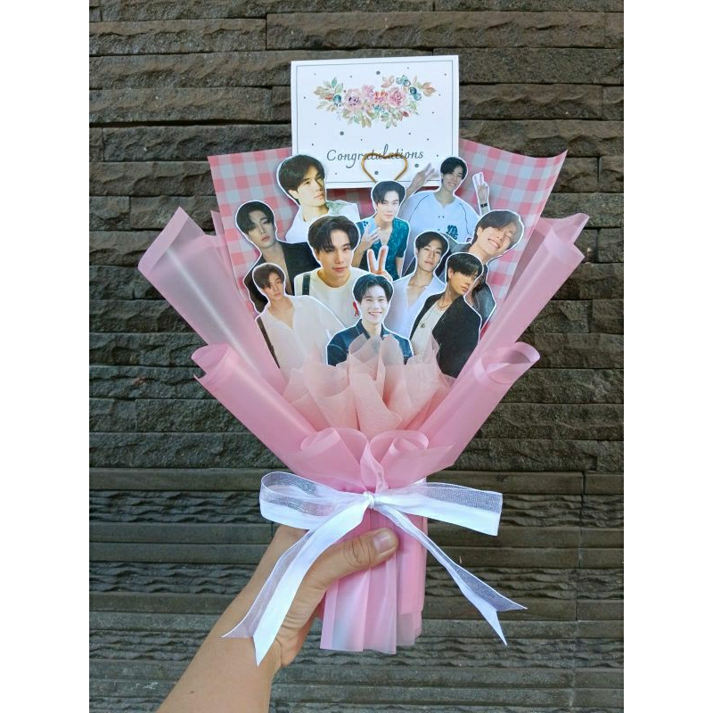 Jual Custom Foto Bouquet / Bucket foto / Bucket Foto Wisuda / Bouquet ...